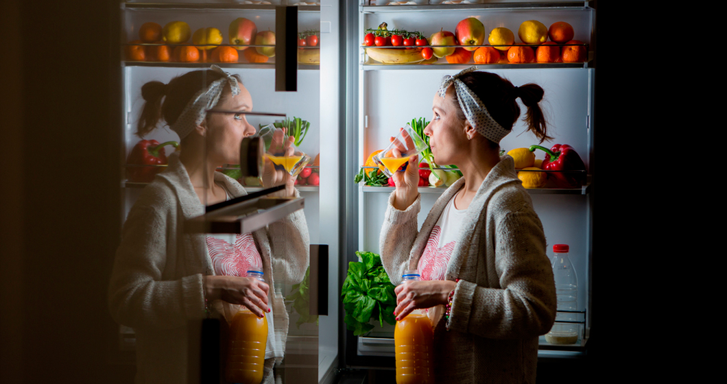 How to curb late night snacking | OutInCanberra