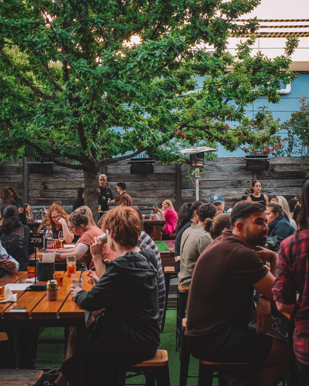 15 restaurants open on Sunday for dinner | OutInCanberra